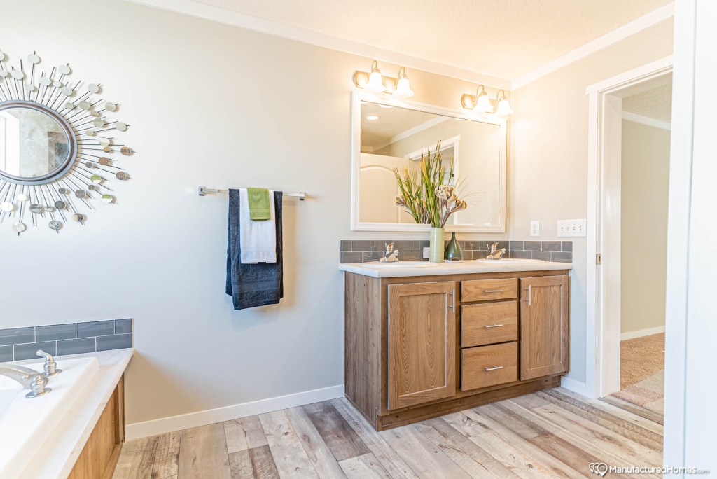 Motley | Model TP28563A – Corbett's Mobile Home Center
